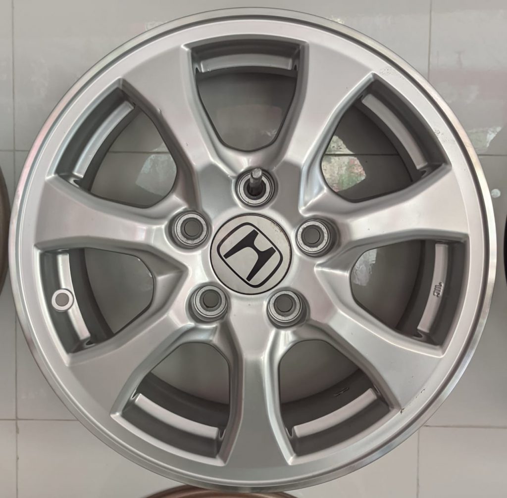 Honda Civic Rebirth Genuine Alloy Wheels